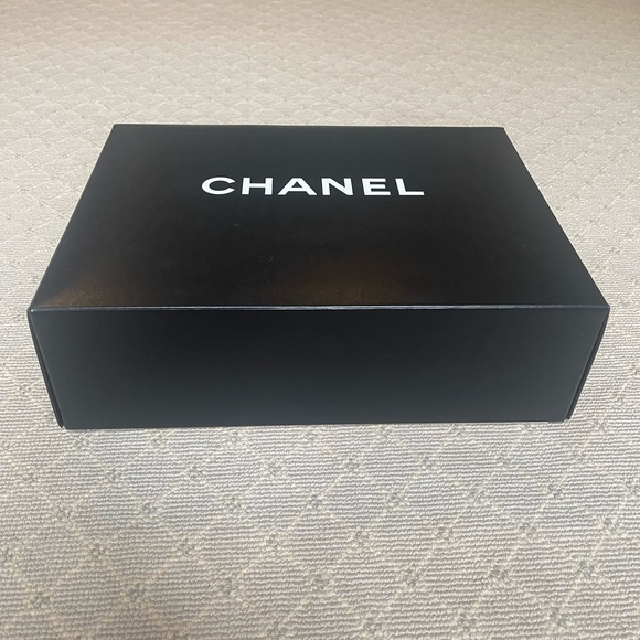 CHANEL | Other | Authentic Large Chanel Box Bag Purse Came Inside ...